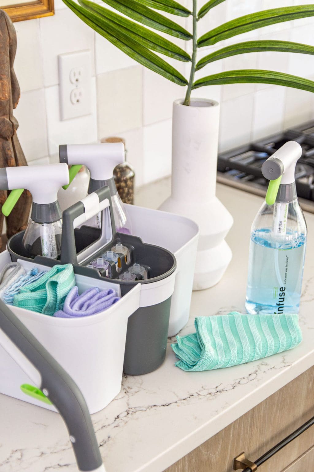 Eco-Conscious Cleaning: Infuse Refillable Cleaning System